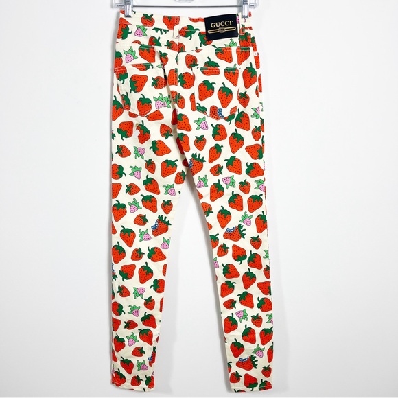 Gucci | Jeans | Gucci Strawberry Print Monogram Skinny Jeans Size 24 ...